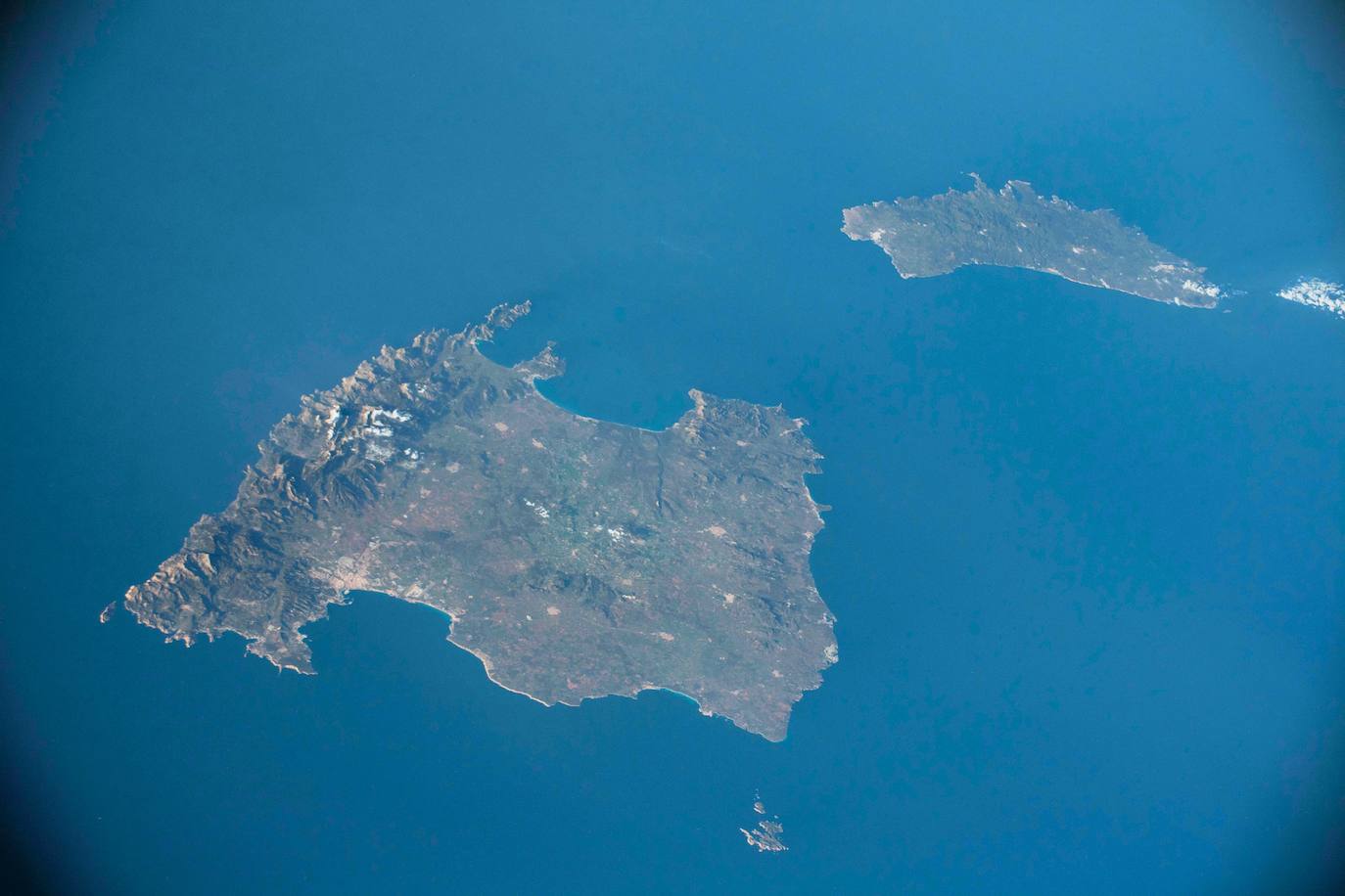 Astronauts capture rare shots of the Valencian Coastline from space ...